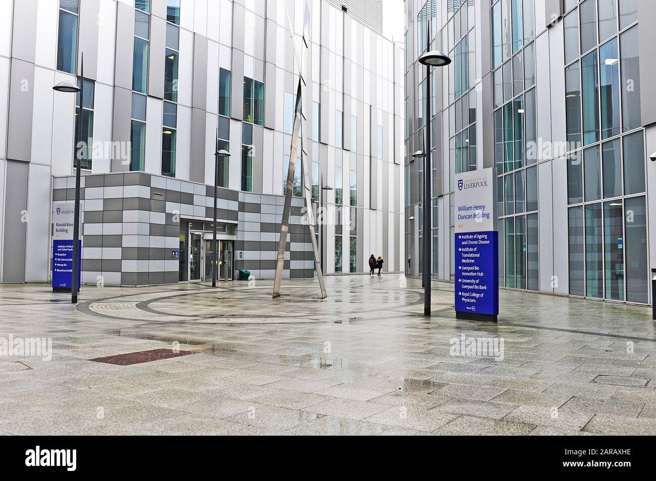 The University of Liverpool Ronald Ross Building(left) and the William ...