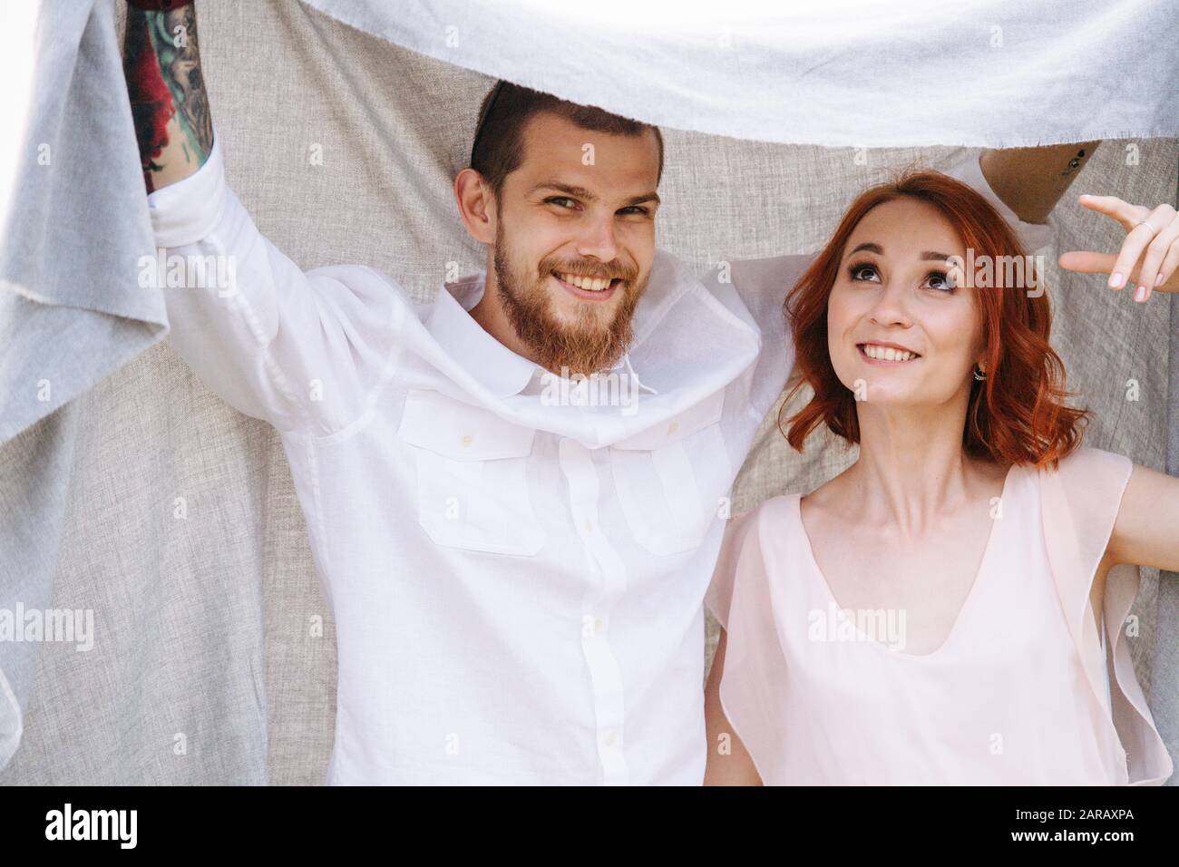 Sheets under sheet hi-res stock photography and images - Alamy