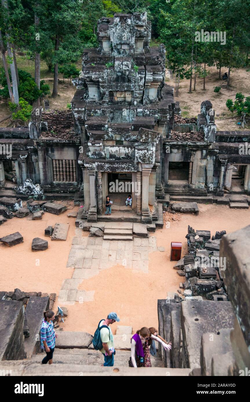 Angkorian civilization hi-res stock photography and images - Alamy