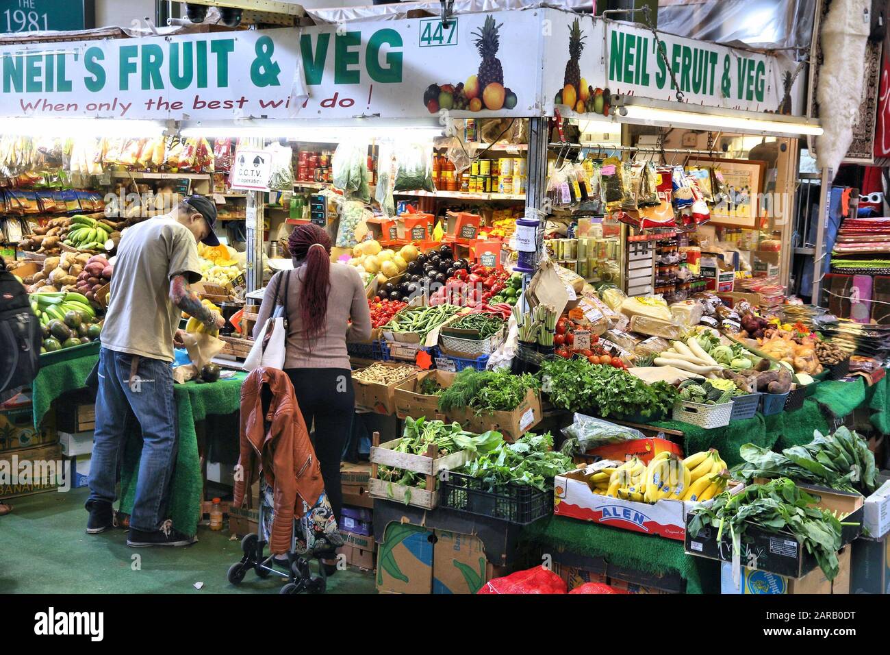 Leeds food hall hi-res stock photography and images - Alamy
