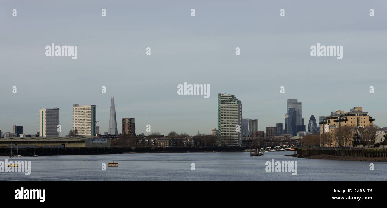 Shard panorama wide hi-res stock photography and images - Alamy