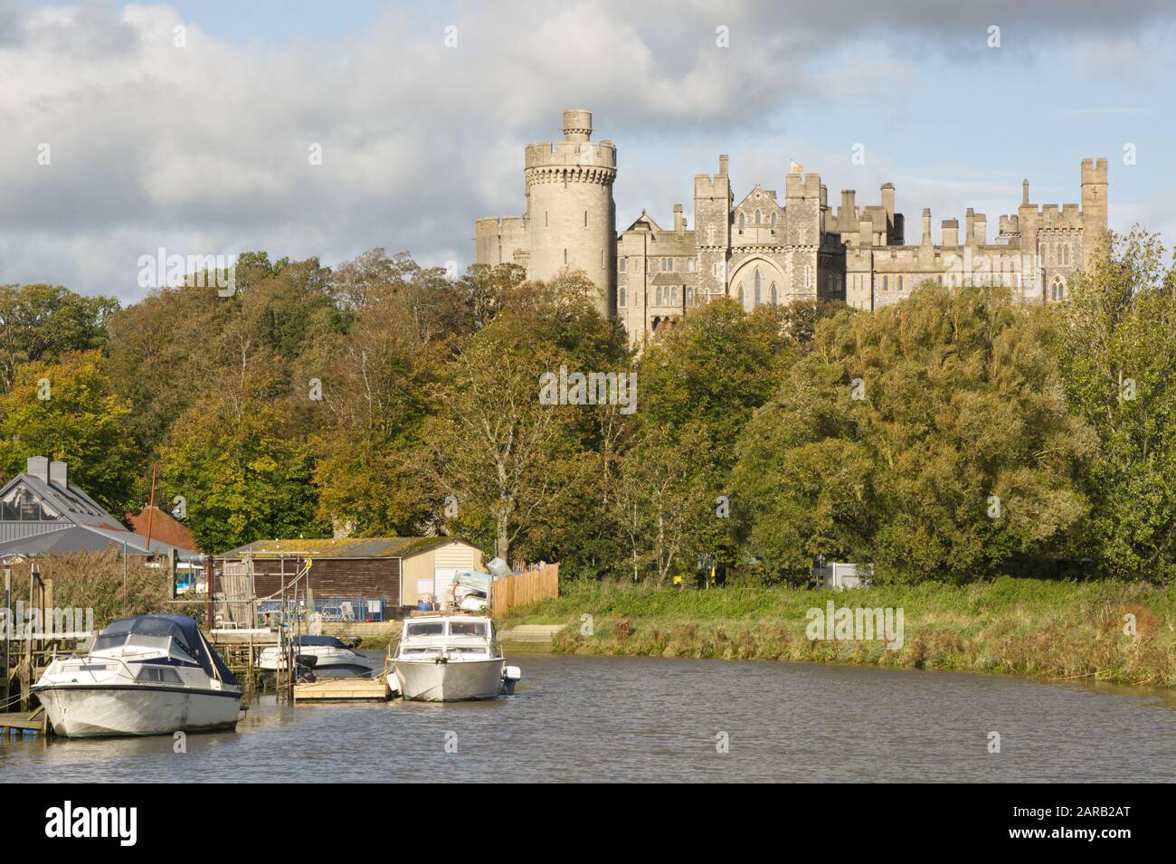 Boat river arun arundel hi-res stock photography and images - Alamy