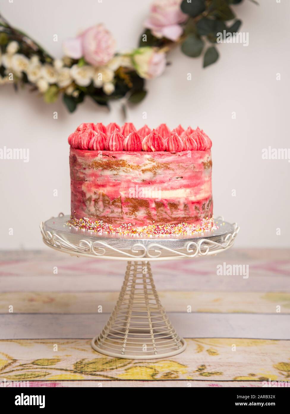 Birthday cakes hi-res stock photography and images - Alamy