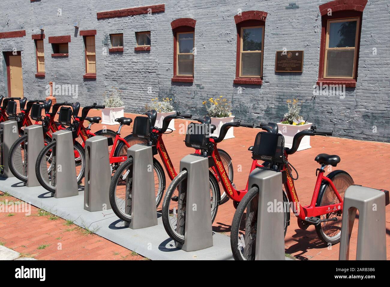 More sharing hi-res stock photography and images - Alamy