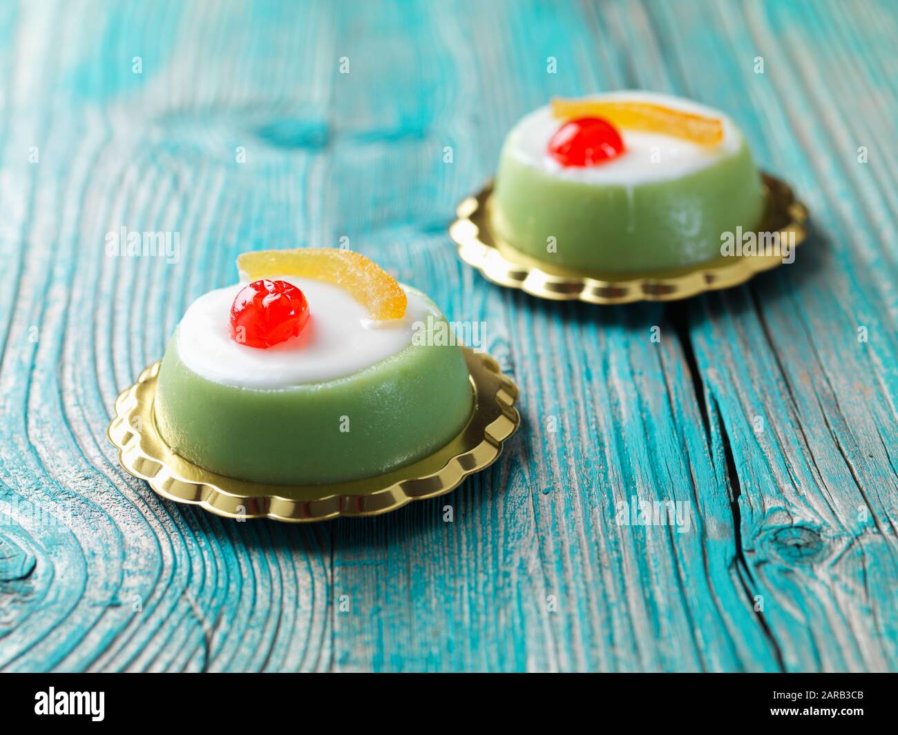 Italian marzipan hi-res stock photography and images - Alamy