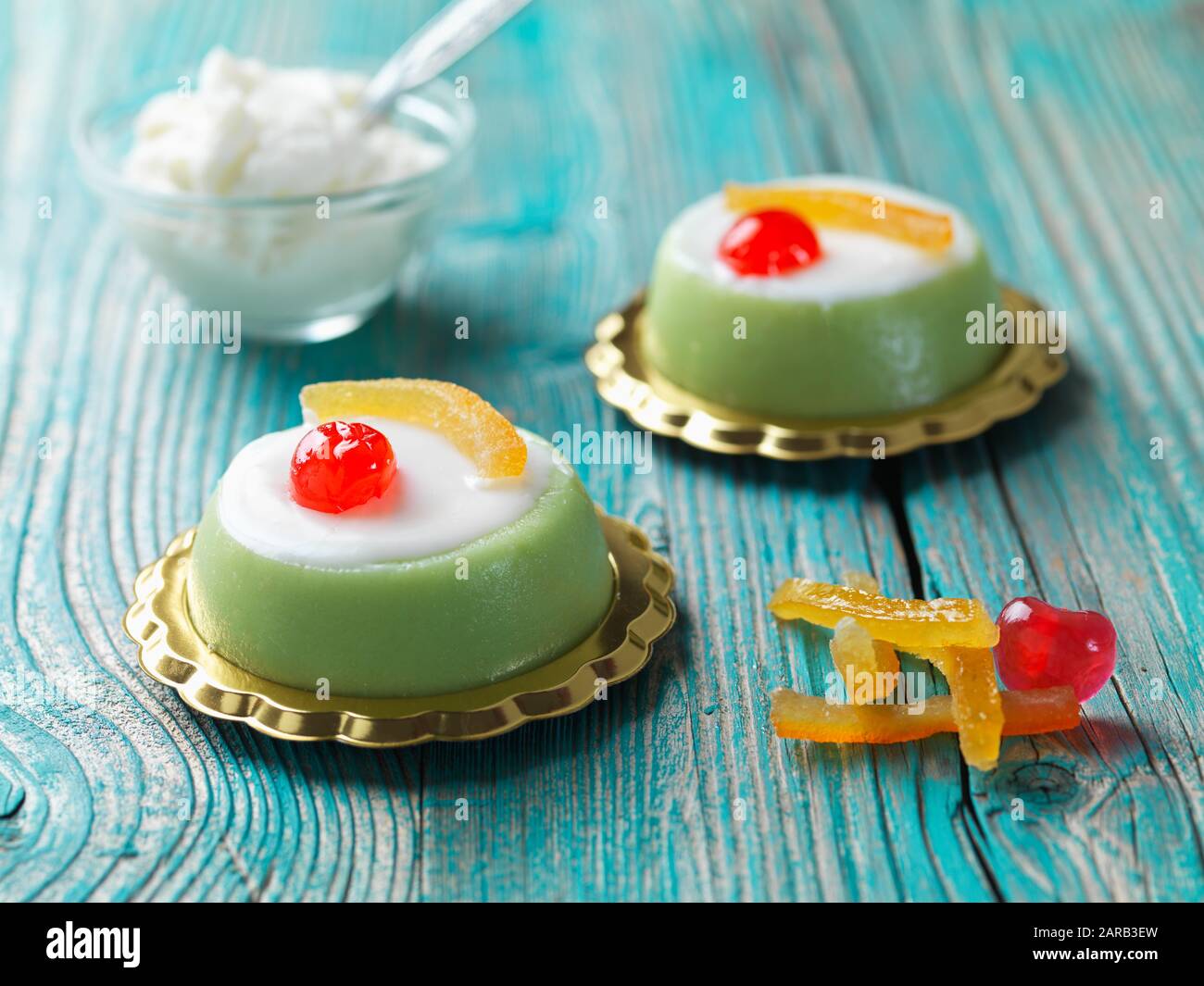 Italian marzipan hi-res stock photography and images - Alamy