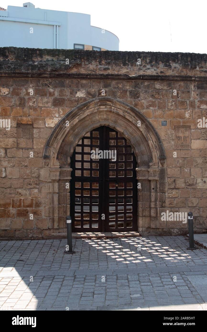 Ancient gate in stone wall. Nicosia, Cyprus Stock Photo - Alamy