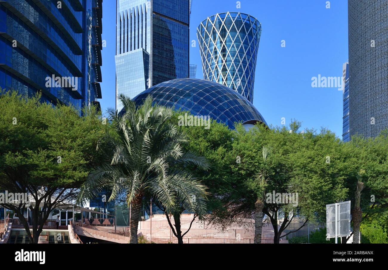 Doha qatar waterfront hi-res stock photography and images - Alamy