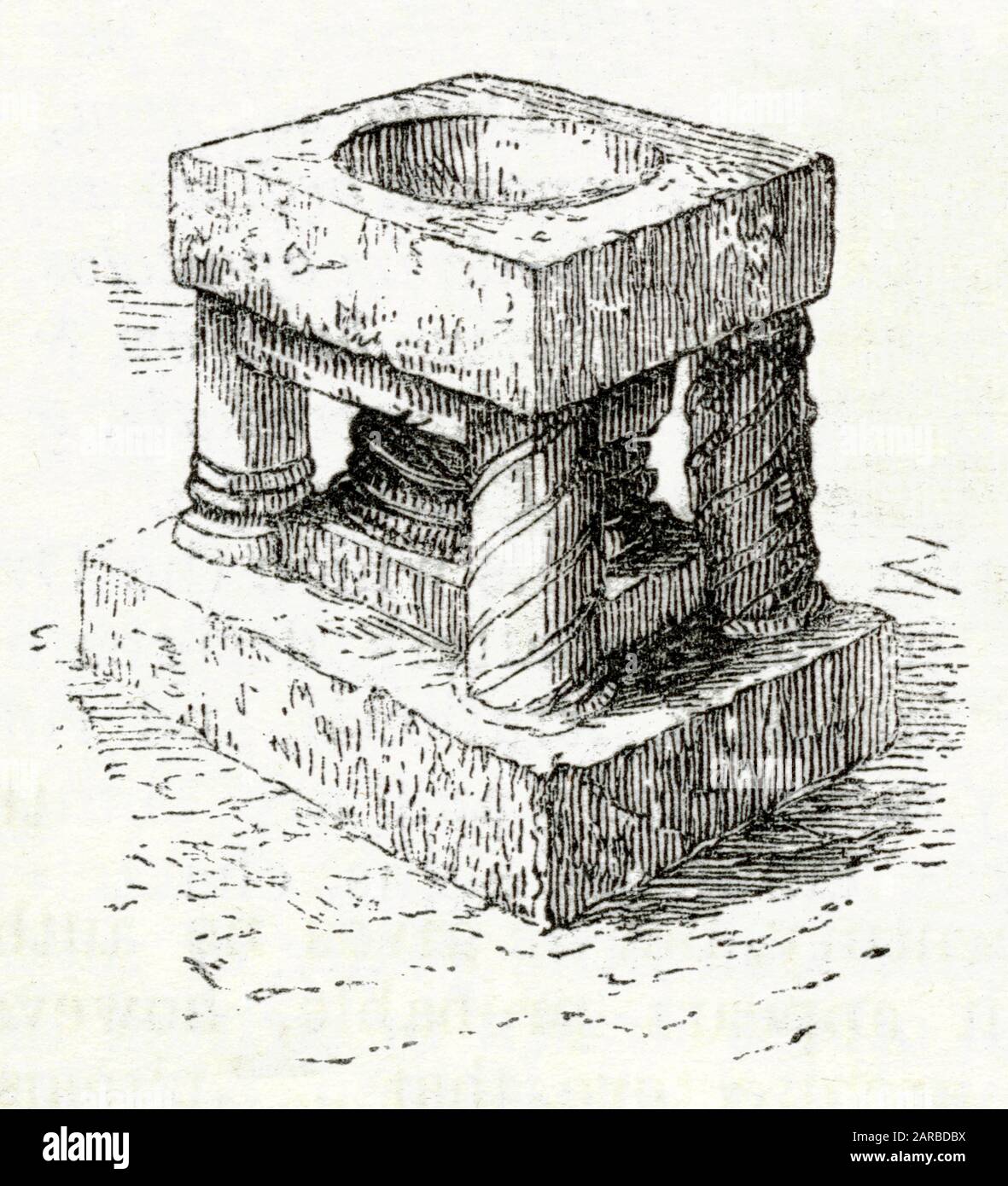 St Mary's Church, Iffley, Oxfordshire - the Font Stock Photo - Alamy