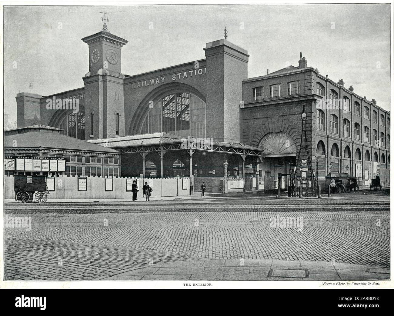 Kings cross station railway hi-res stock photography and images - Alamy