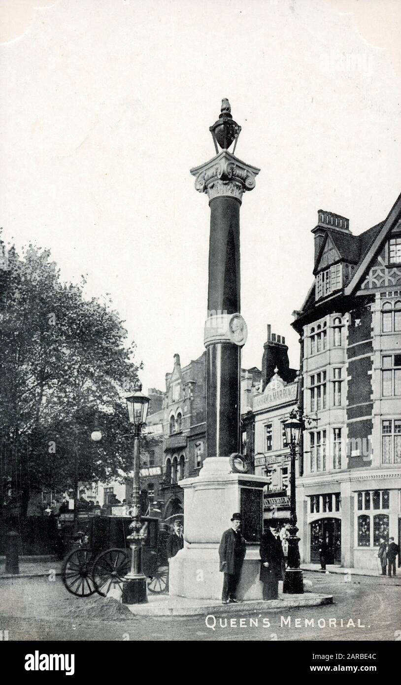 Pillar london hi-res stock photography and images - Alamy