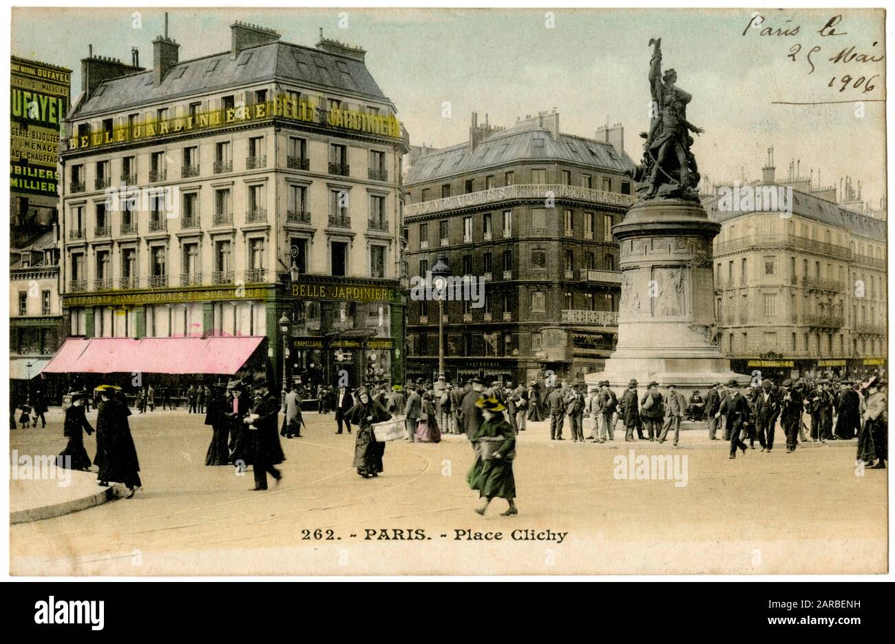 Pavement street scene Cut Out Stock Images & Pictures - Alamy