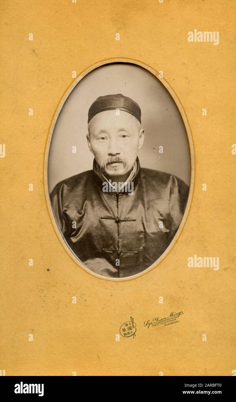 Male studio photographic portrait by Sze Yuen Ming & Co, Yao Hua Studio ...