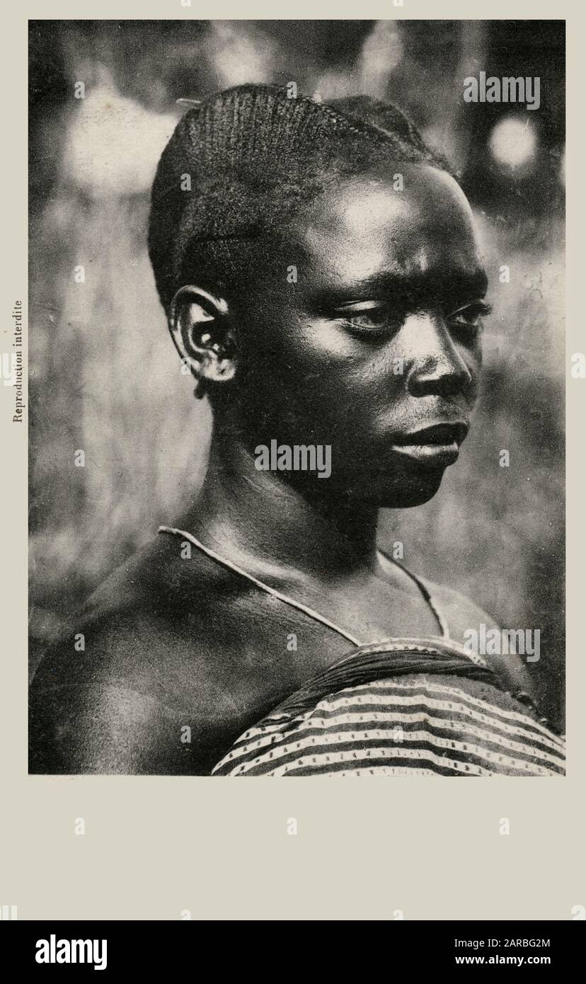 Head and shoulders portrait of a young woman from the Congo, Central ...