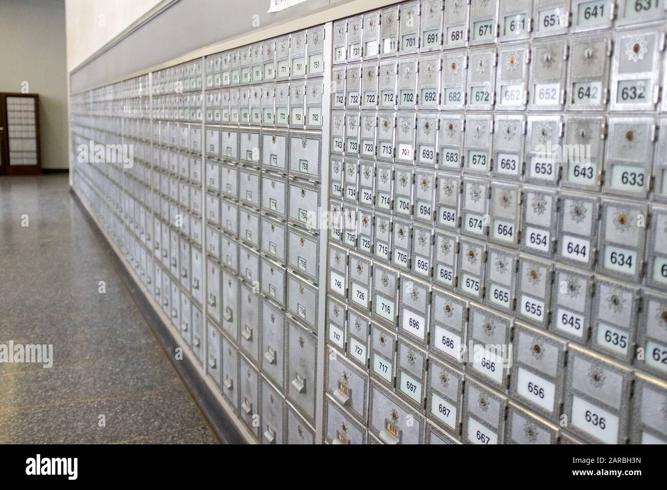 Boxes with numbers hi-res stock photography and images - Alamy