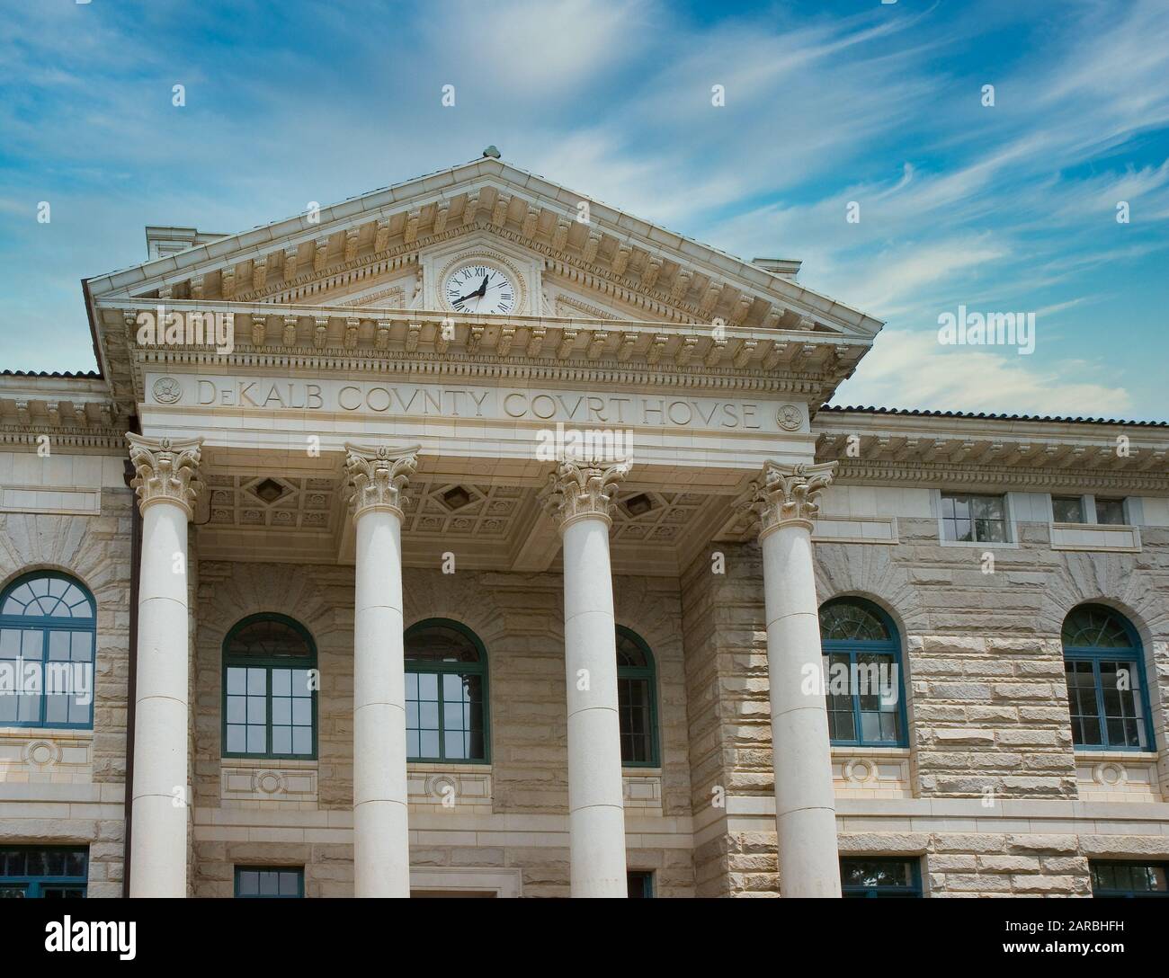 Old hall county courthouse hi-res stock photography and images - Alamy