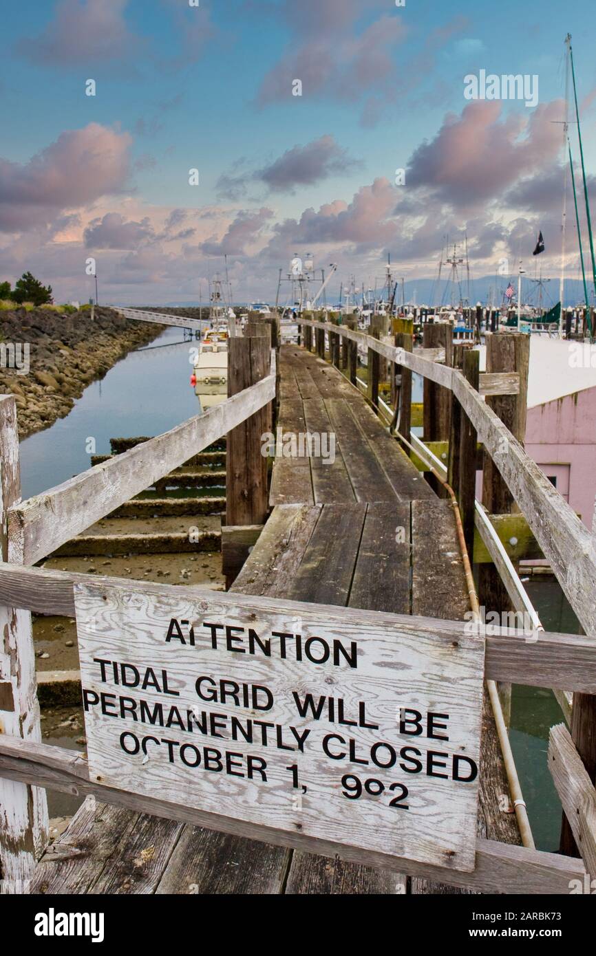 Fishing fun sign hi-res stock photography and images - Alamy