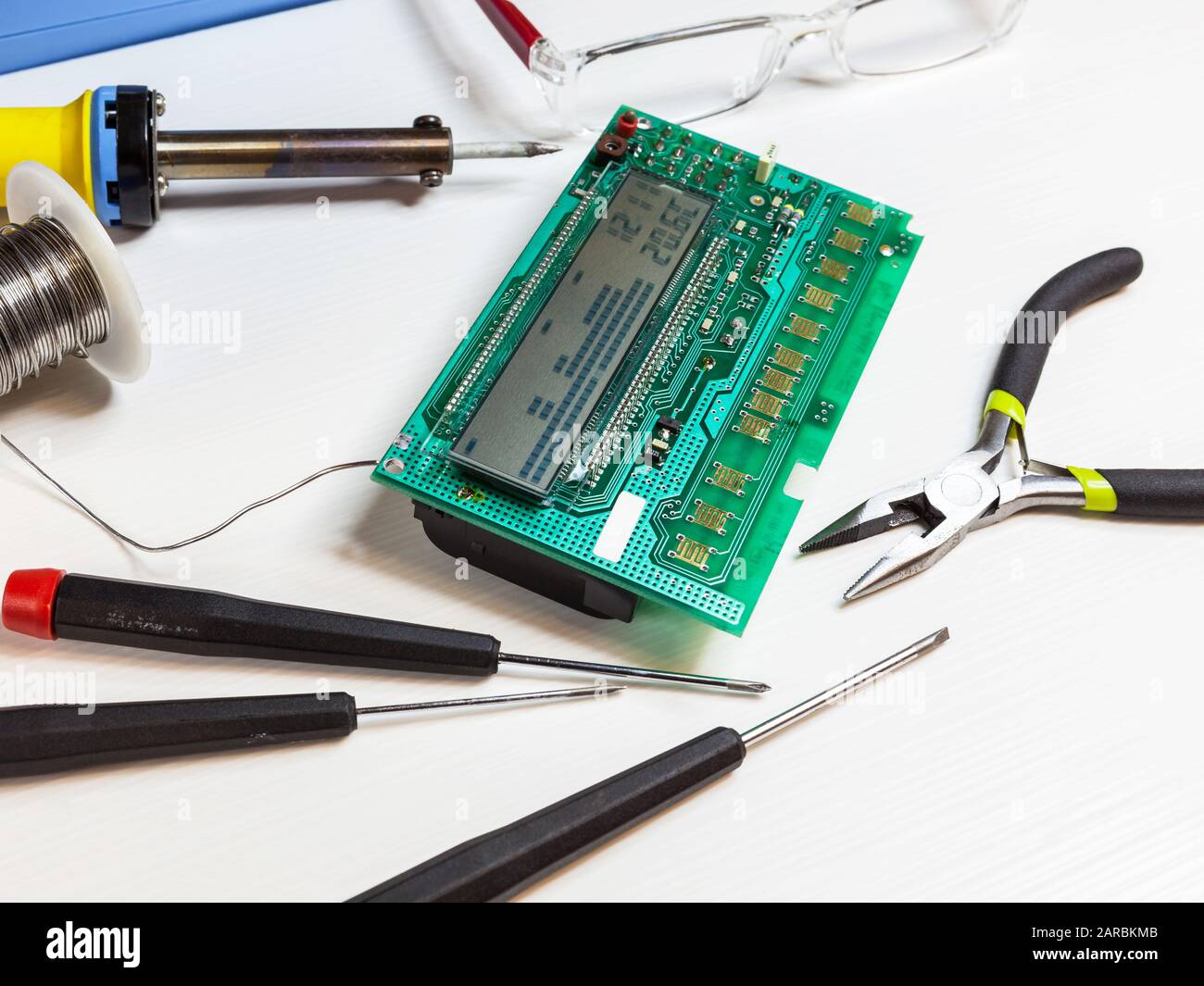 Electronic card hi-res stock photography and images - Alamy