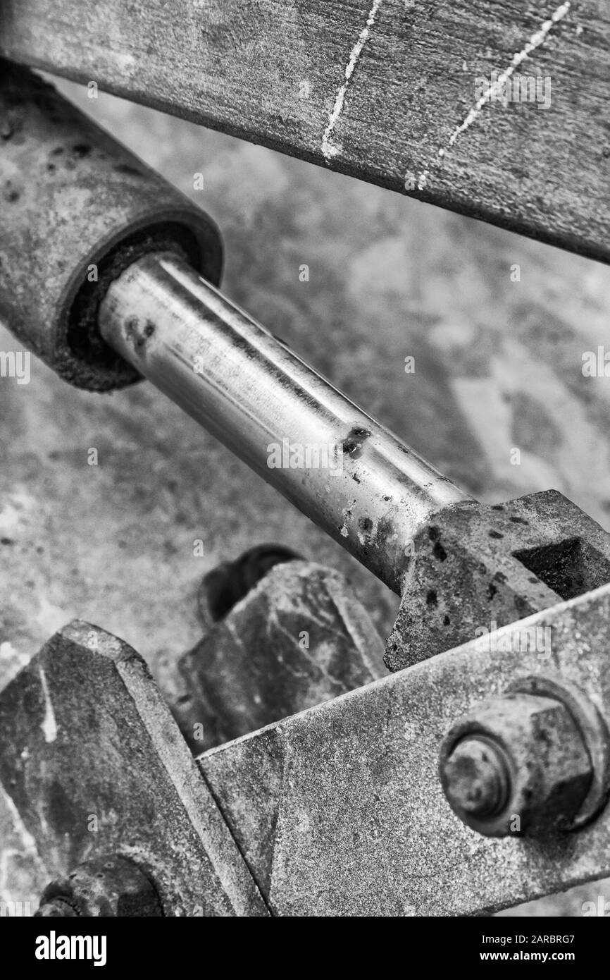 Hydraulic ram farm Black and White Stock Photos & Images - Alamy