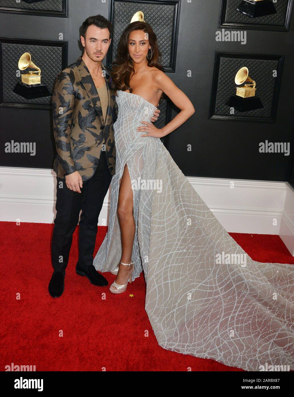 Los Angeles, CA. 26th Jan, 2020. Kevin Jonas, Danielle Jonas at ...