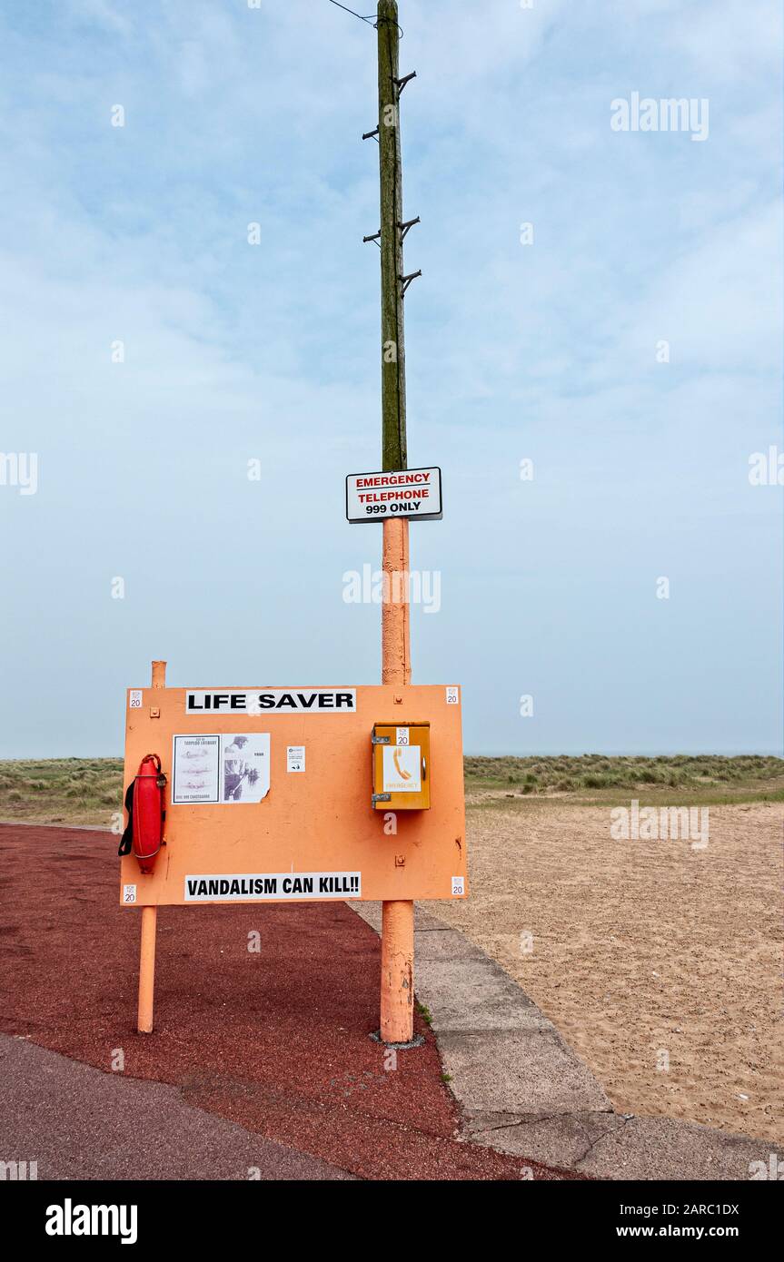 Health and safety notice board hi-res stock photography and images - Alamy