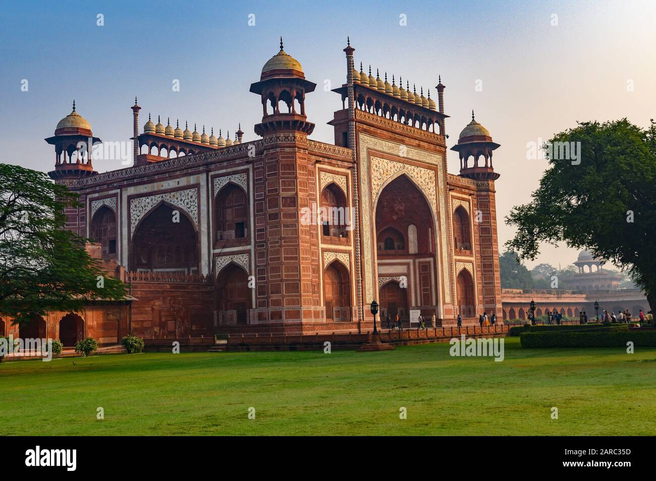 Secondary gate hi-res stock photography and images - Alamy