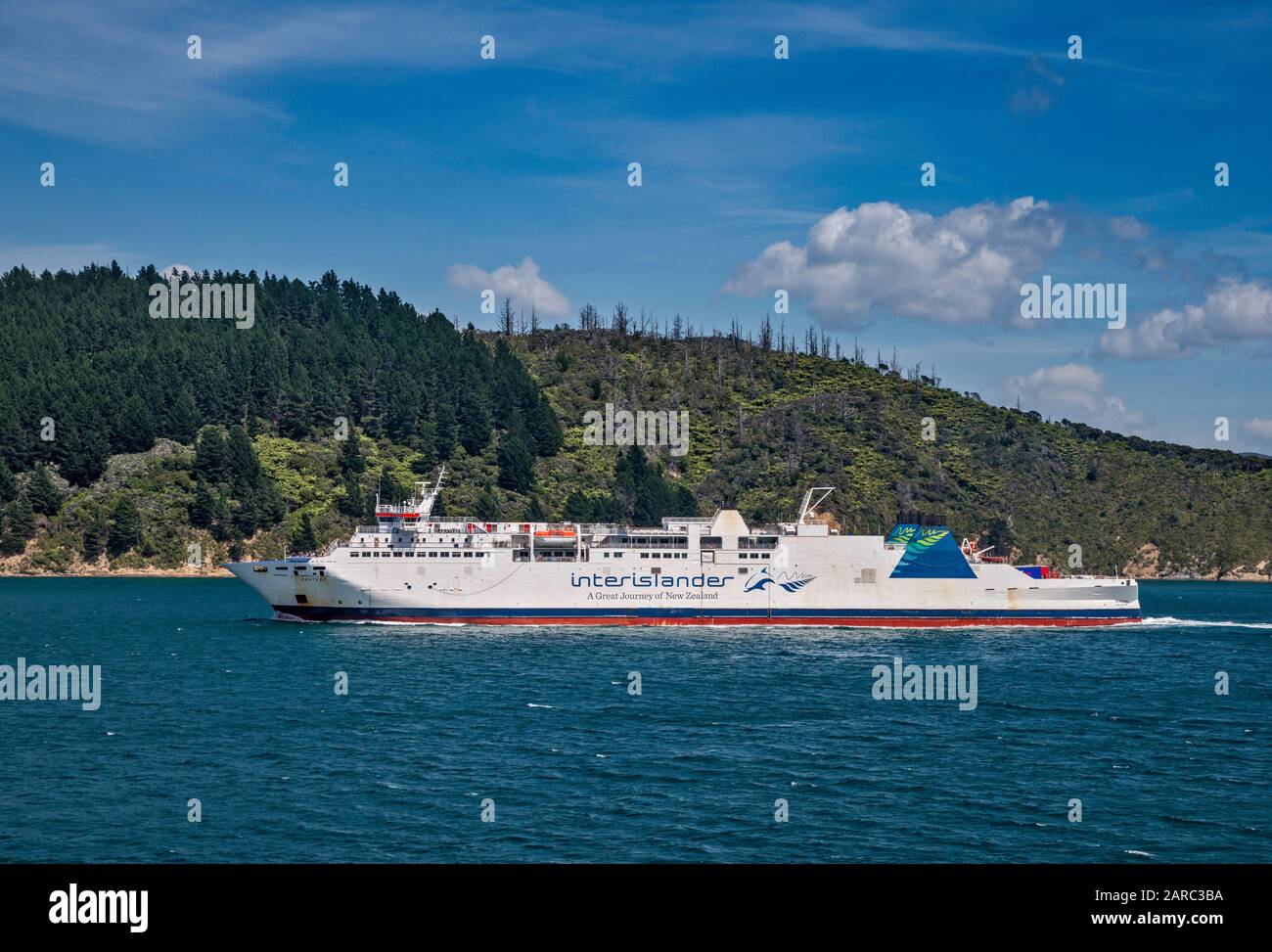 Interislander ferry, DEV Aratere, seen from MS Kaitaki ferry in Tory ... Interislander ferry, DEV Aratere, seen from MS Kaitaki ferry in Tory ...
