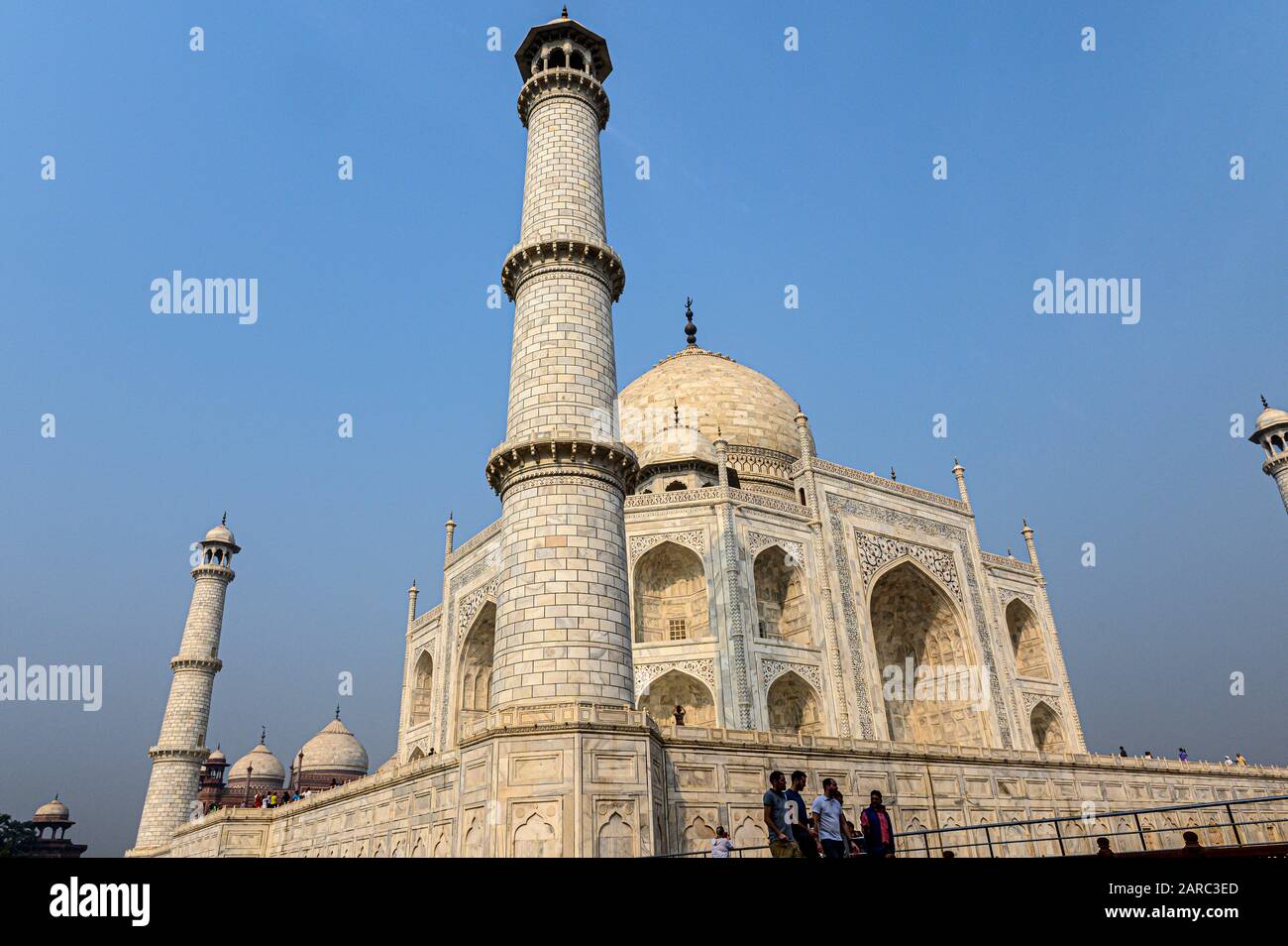 Taj mahal art works hi-res stock photography and images - Alamy