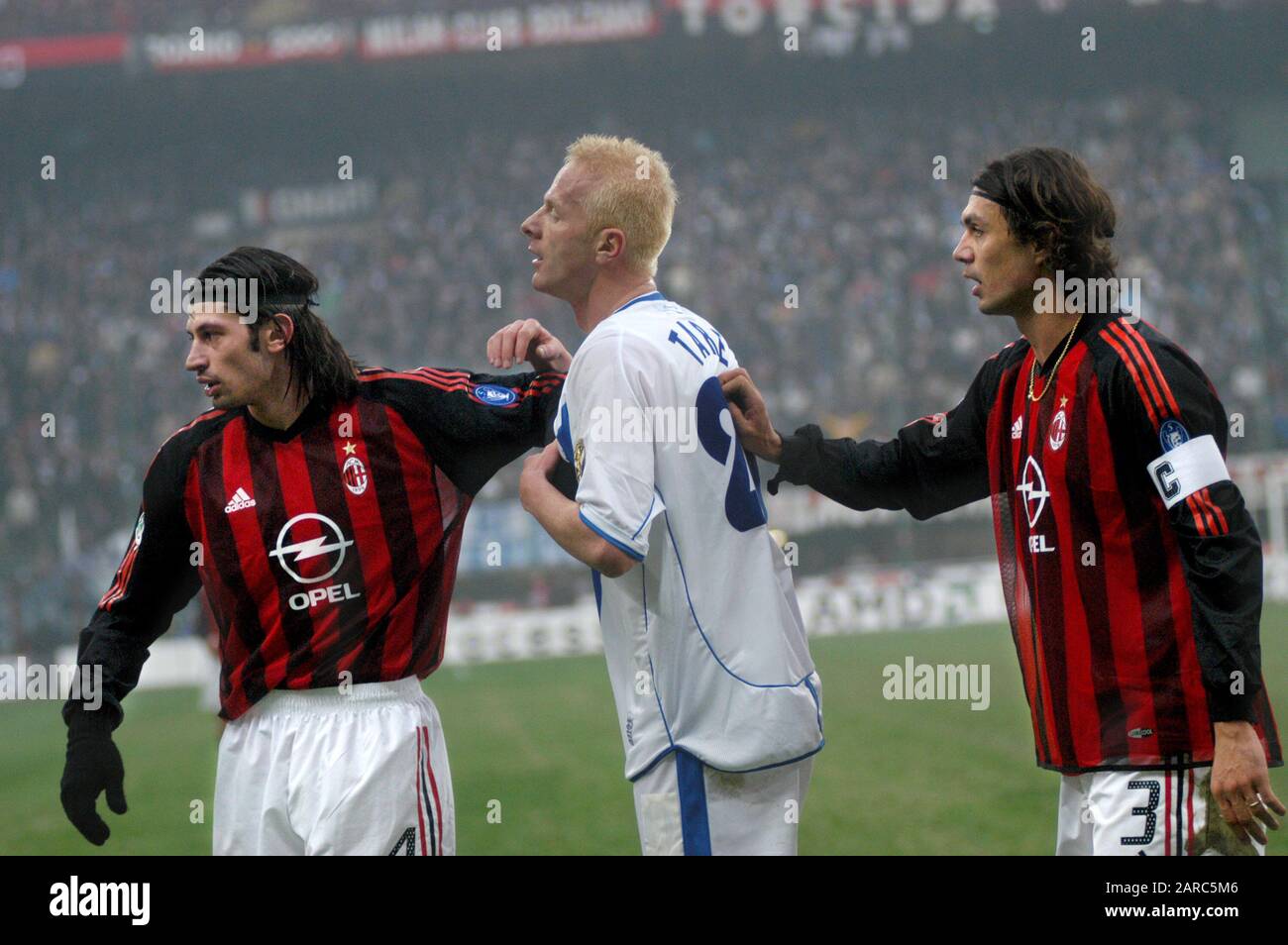 Paolo maldini and kaka hi-res stock photography and images - Alamy