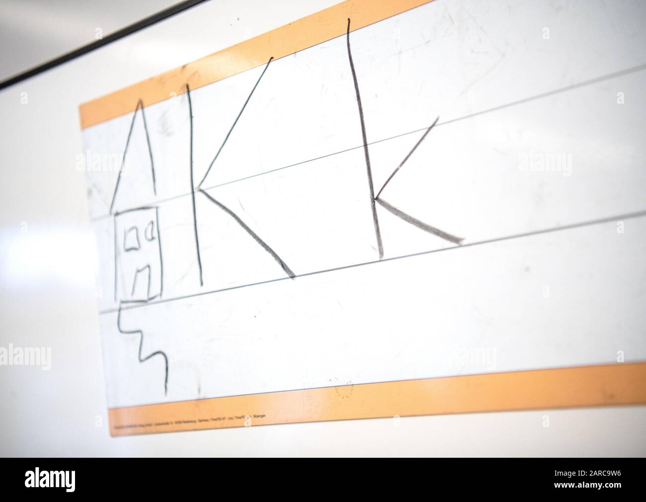 Gelsenkirchen, Germany. 27th Jan, 2020. On a smartboard, also called a ...