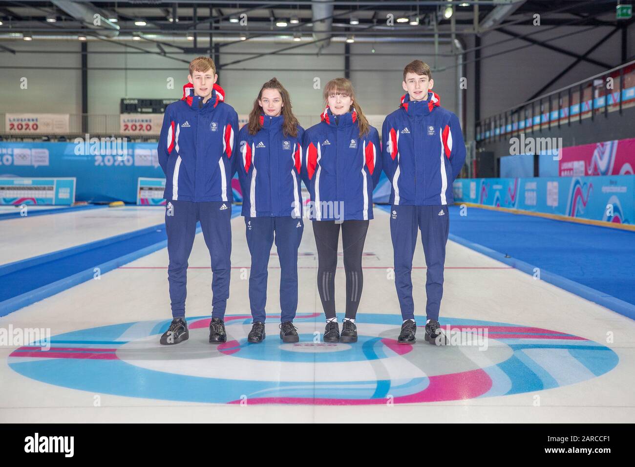 Team gb curling hi-res stock photography and images - Alamy