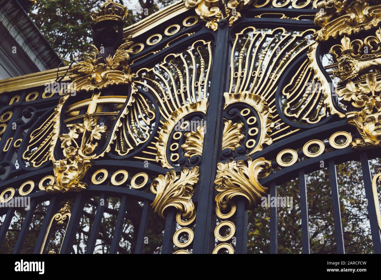 Closeup shot metal gate hi-res stock photography and images - Alamy