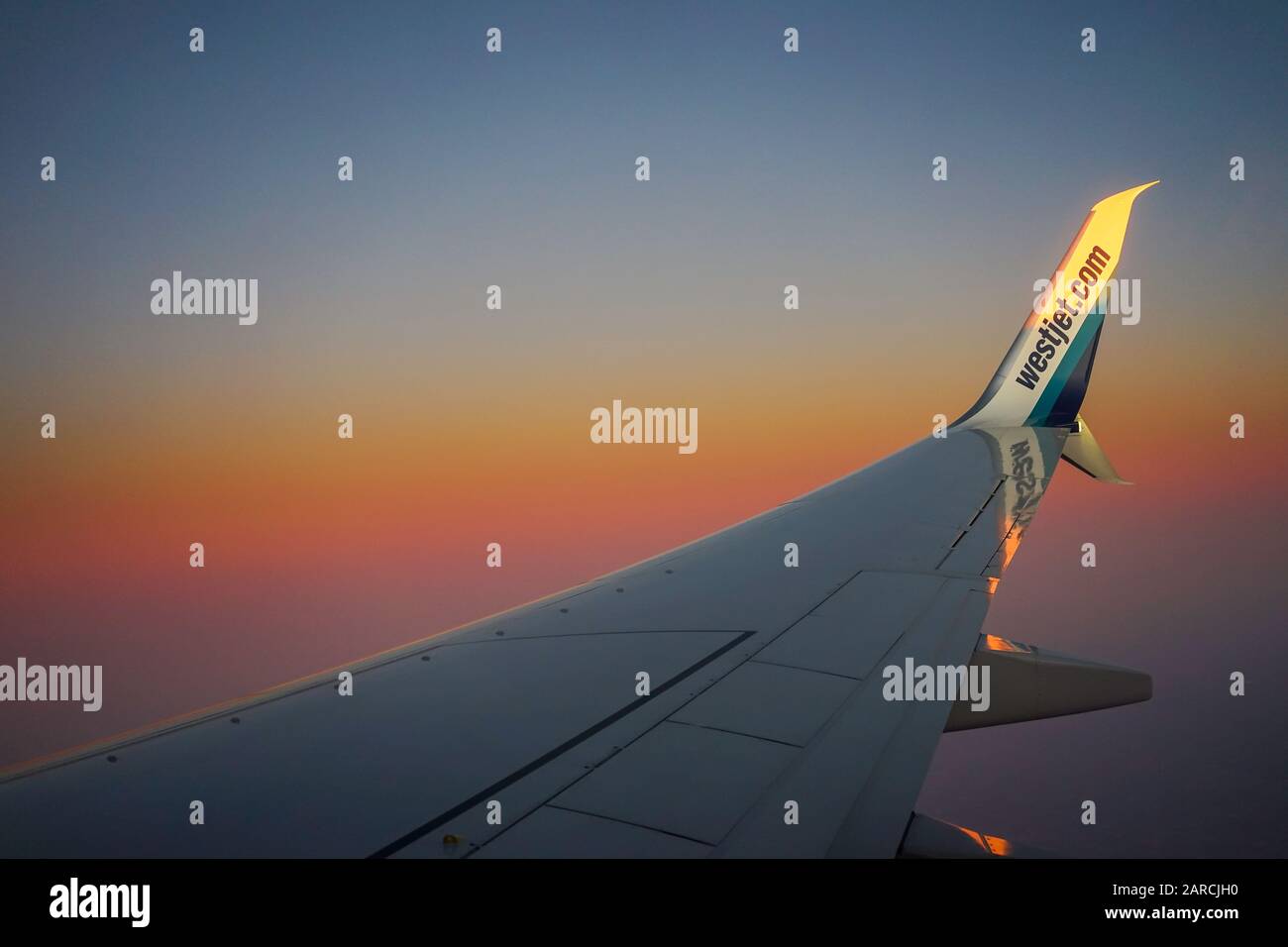 Airfoil wing hi-res stock photography and images - Alamy