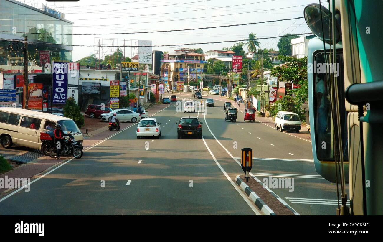 Colombo roads hi-res stock photography and images - Alamy