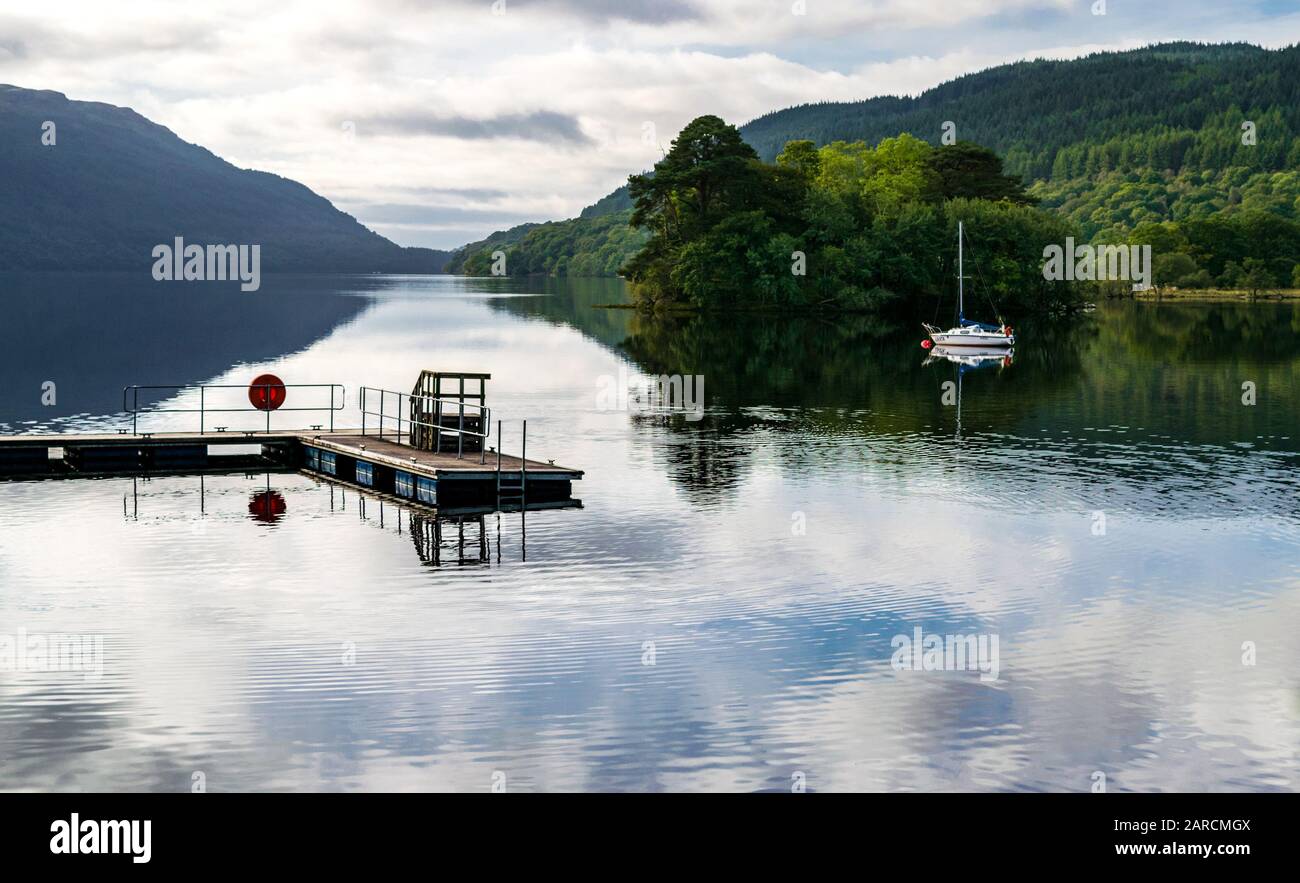 Inveruglas visitor centre hi-res stock photography and images - Alamy
