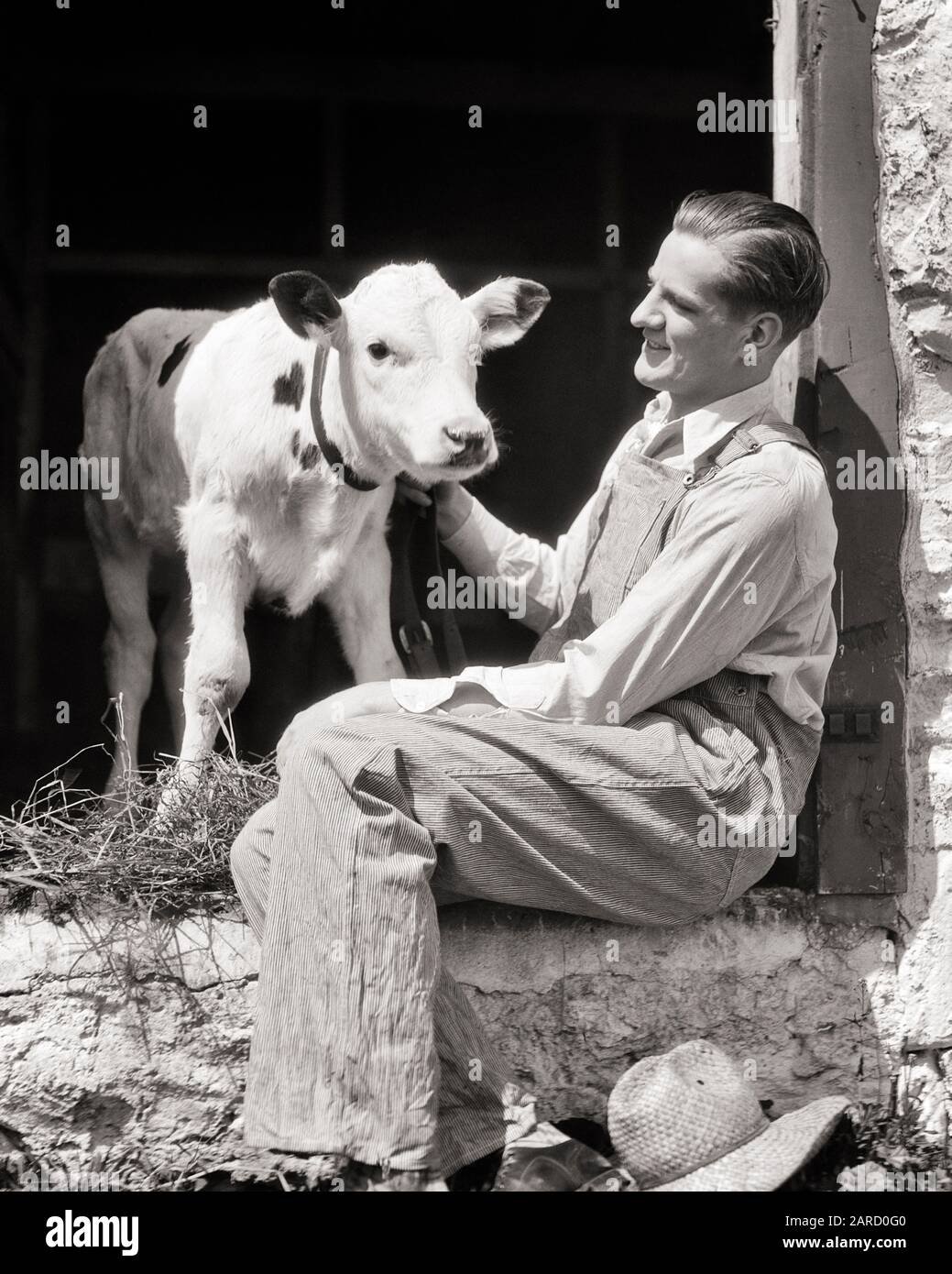 Vintage 1920s farm hi-res stock photography and images - Alamy