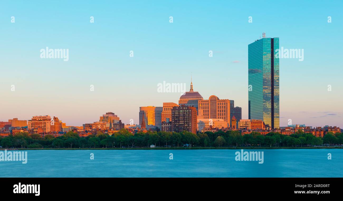 View skyline boston dusk hi-res stock photography and images - Alamy