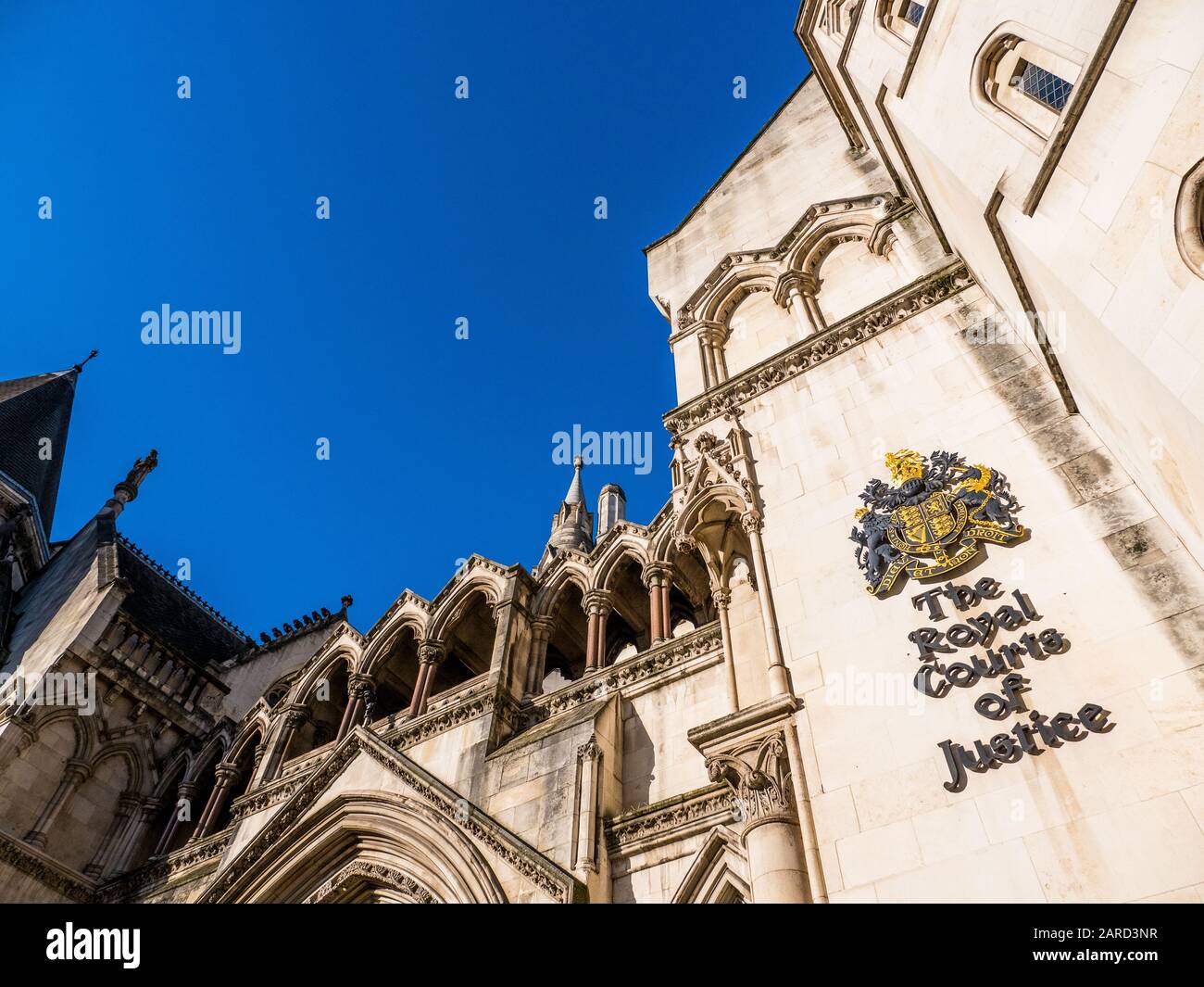Royal Courts of Justice, Court Building, The Strand, London, England ...