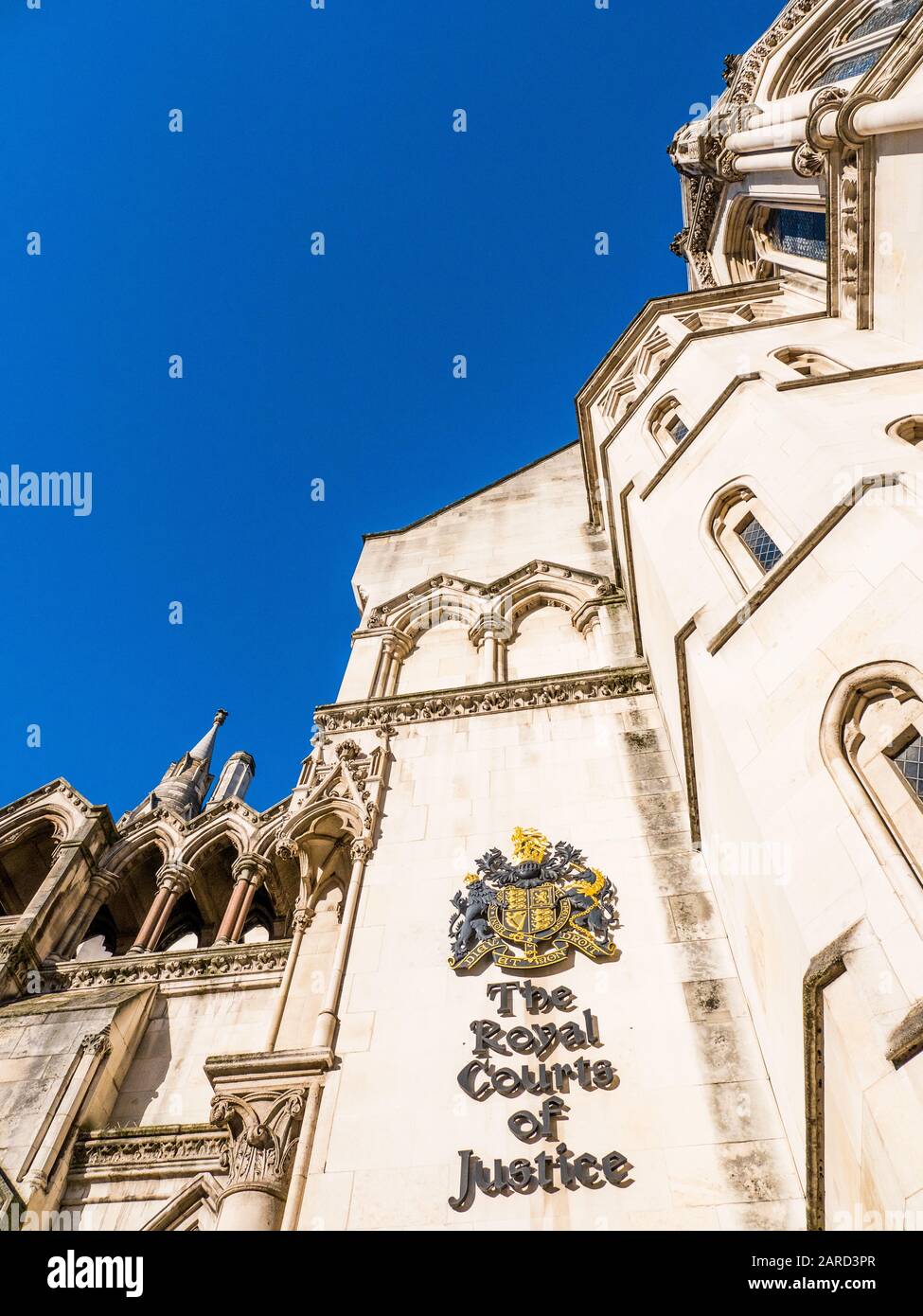 Royal Courts of Justice, Court Building, The Strand, London, England ...