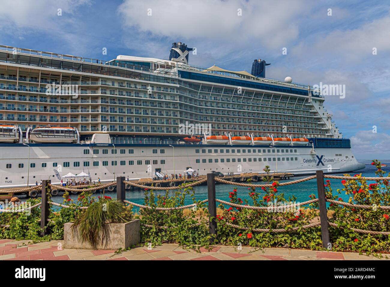 Cruise Ship Past Patio on Bonaire Stock Photo - Alamy
