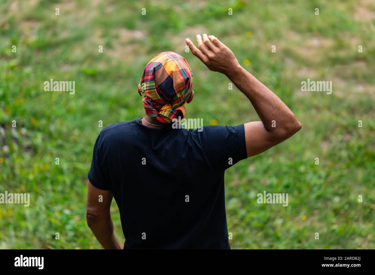Handkerchief on head hi-res stock photography and images - Alamy