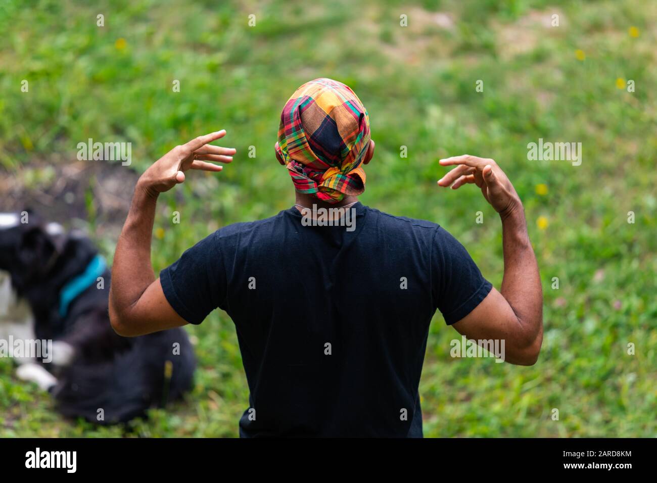 Handkerchief on head hi-res stock photography and images - Alamy