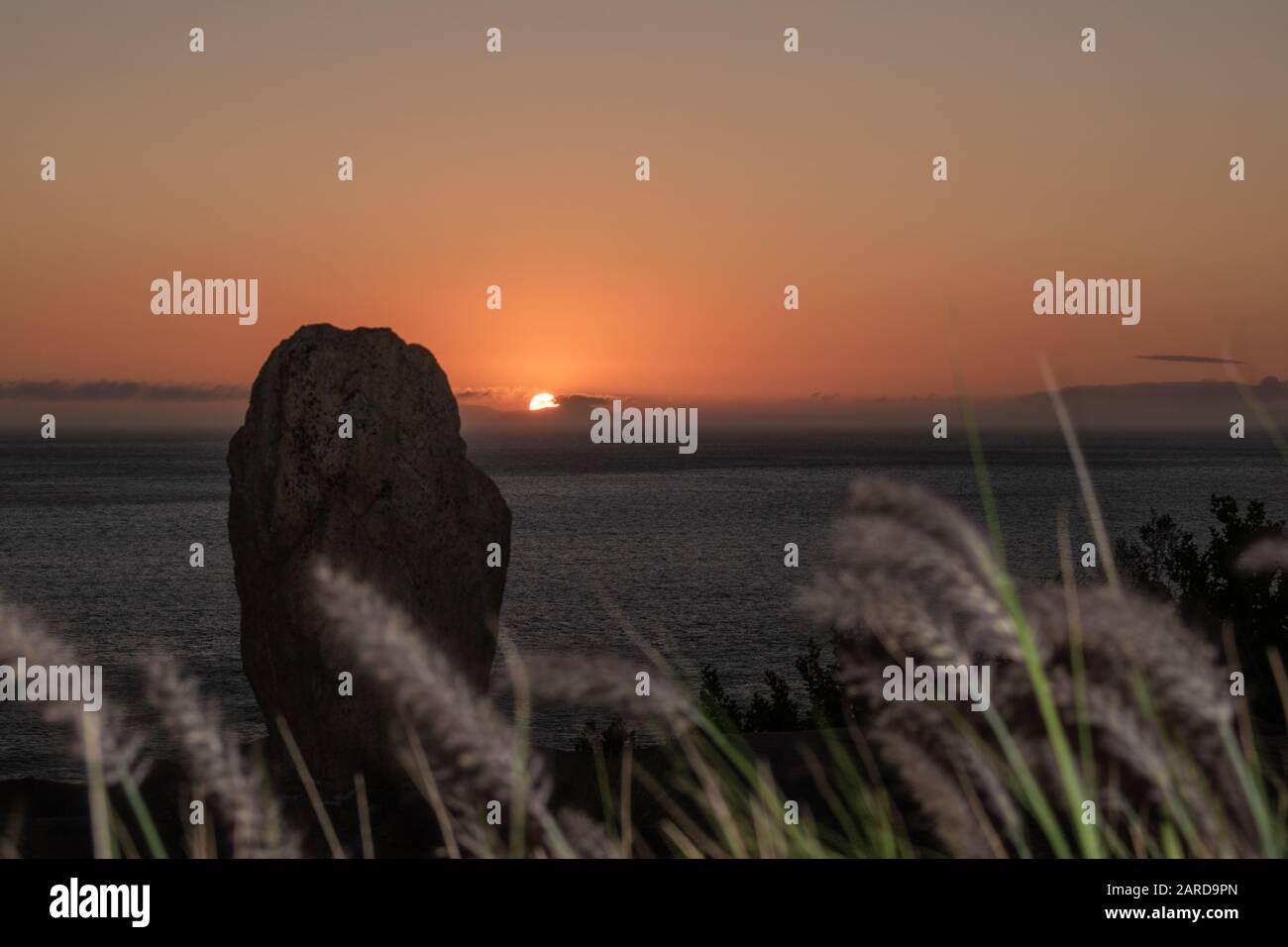 Sun and scenic scenery hi-res stock photography and images - Alamy