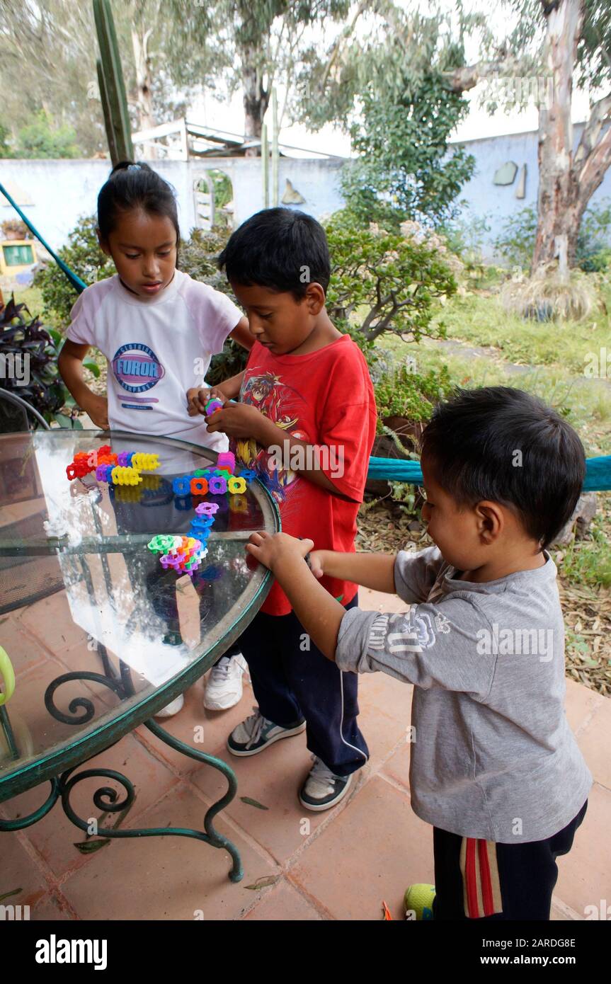 Mexican boys hi-res stock photography and images - Alamy