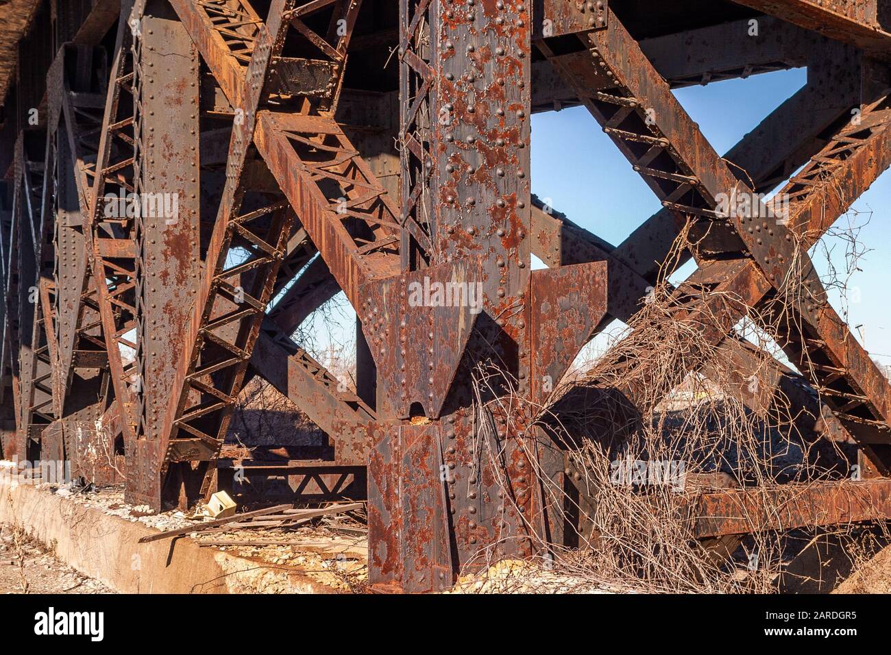 Detail of rusty railroad viaduct Stock Photo - Alamy