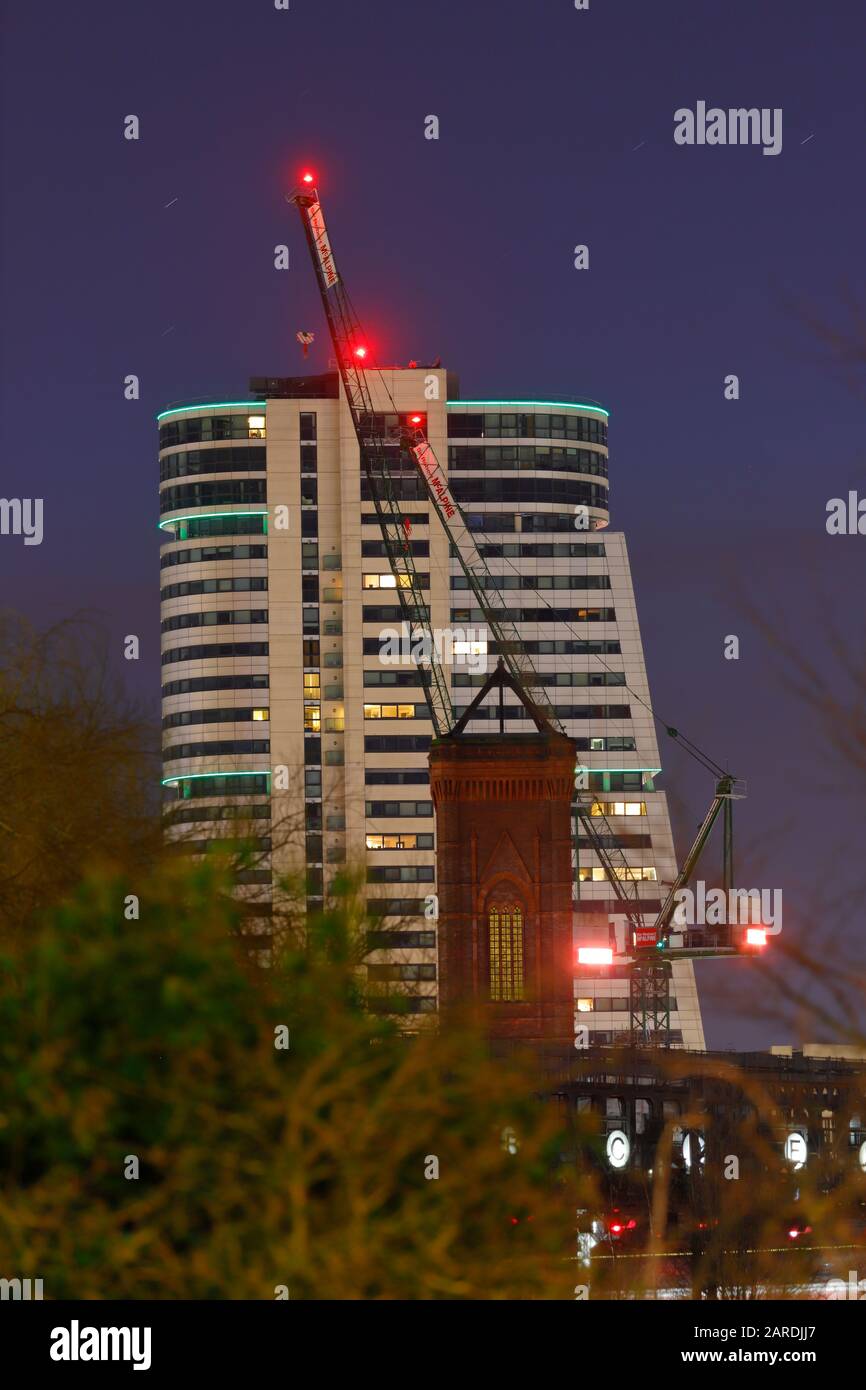 One of the tallest buildings in leeds hi-res stock photography and ...