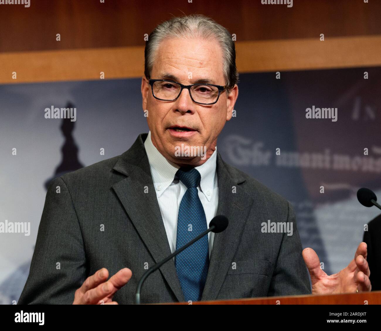 Senator mike braun hi-res stock photography and images - Alamy