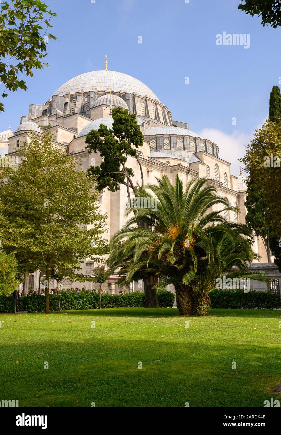 Mosque of suleiman the magnificent hi-res stock photography and images ...