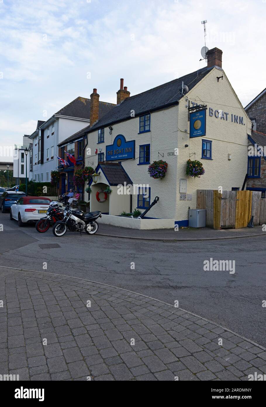 The chepstow pub hi-res stock photography and images - Alamy
