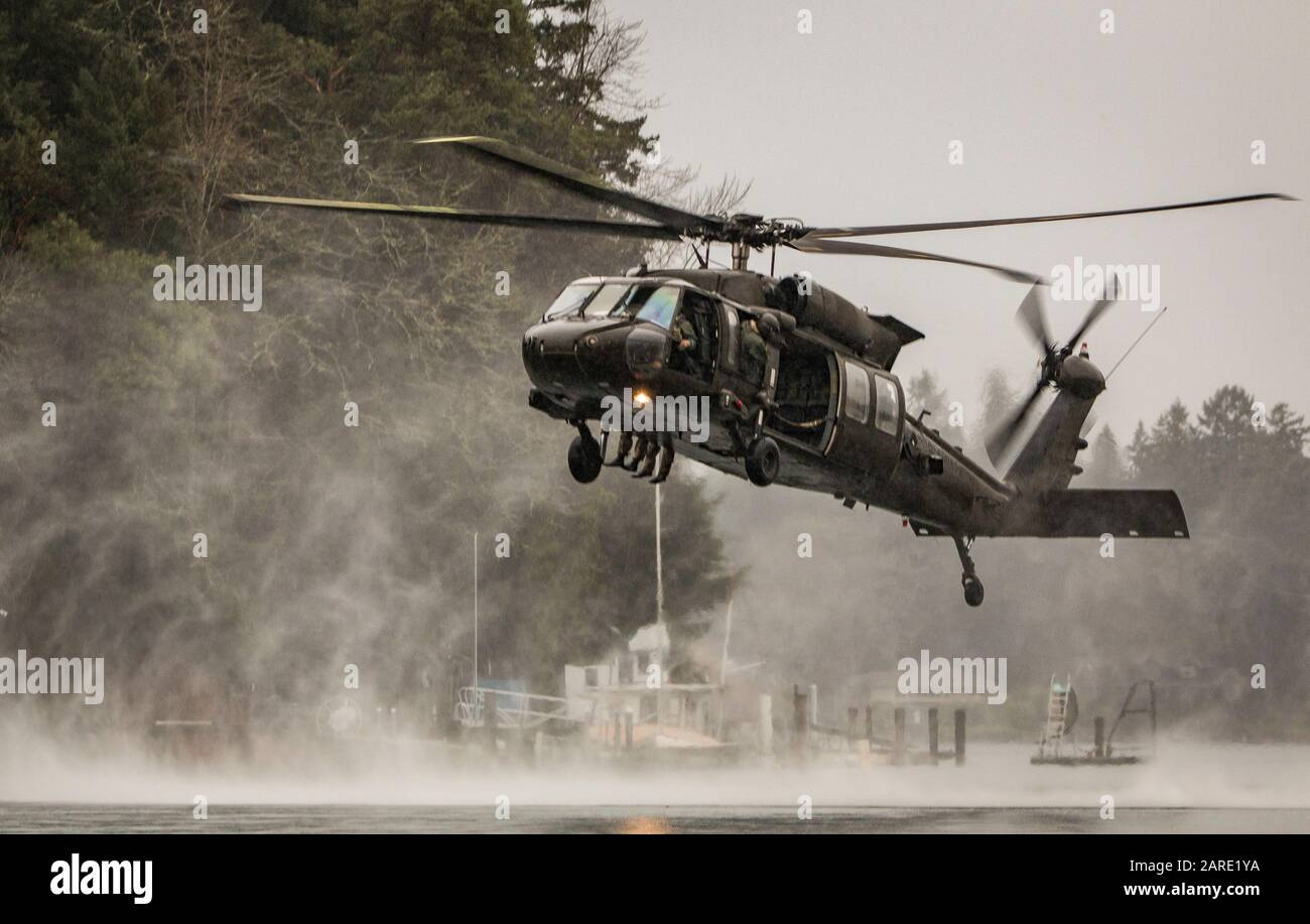 U.S. Army pilots and flight crew, assigned to 2nd Battalion (Assault ...